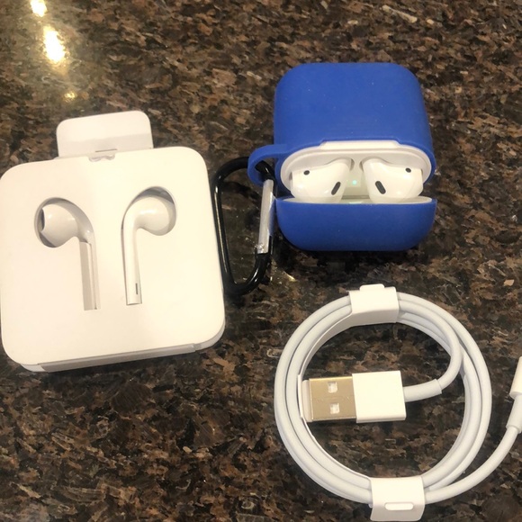 Apple | Headphones | Sale 2 Hrs Apple Airpods Generation 1 Wcasenew ...